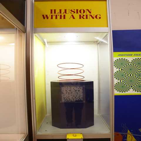 Illusion Ring